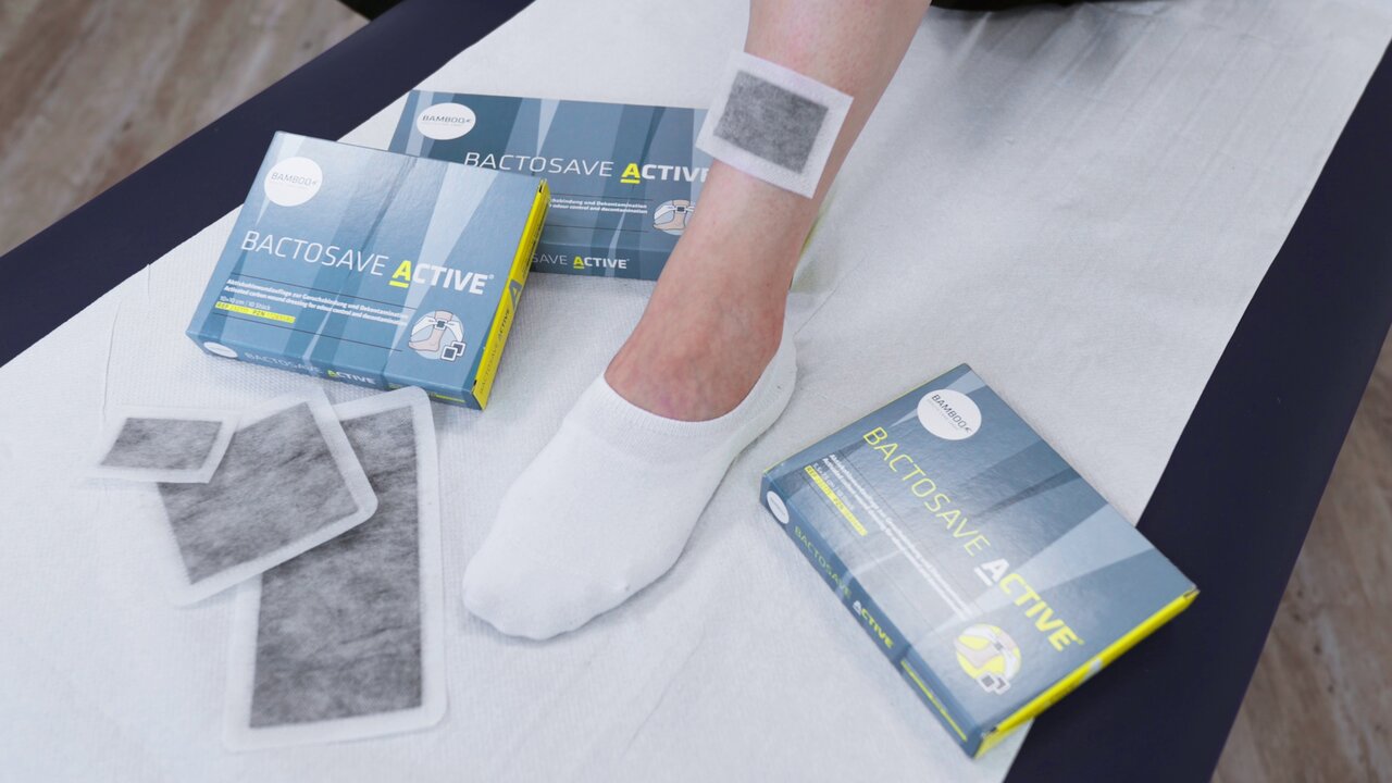 BACTOSAVE Active 10x10 cm activated carbon wound dressing UK – ELIVERA UK